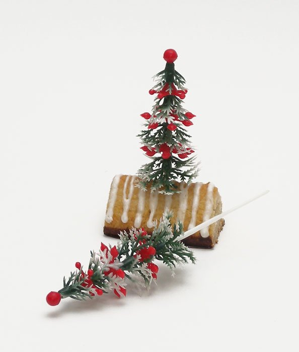 Nåletræ 12 cm incl spyd og rød knop - Natur, træer og planter - HolstedHus